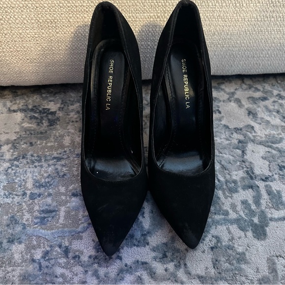 Shoe Republic LA | Shoes | Shoe Republic La Faux Suede Pointy Toe ...